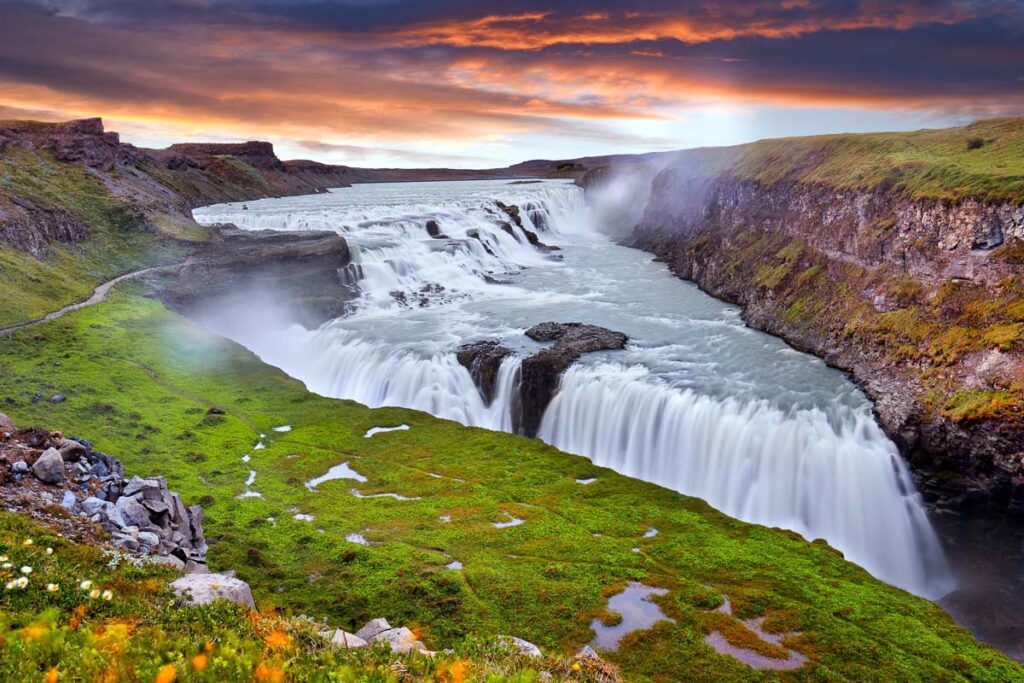 Grand Golden Circle Tour - BusTravel Iceland