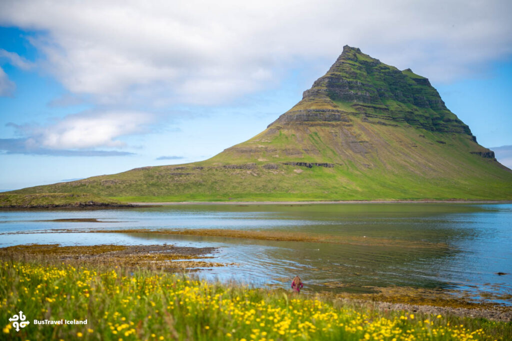Guide to Mount Kirkjufell and Kirkjufellsfoss Waterfall - BusTravel Iceland