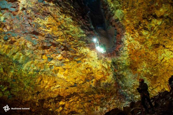 Guide to Thríhnúkagígur Volcano - BusTravel Iceland