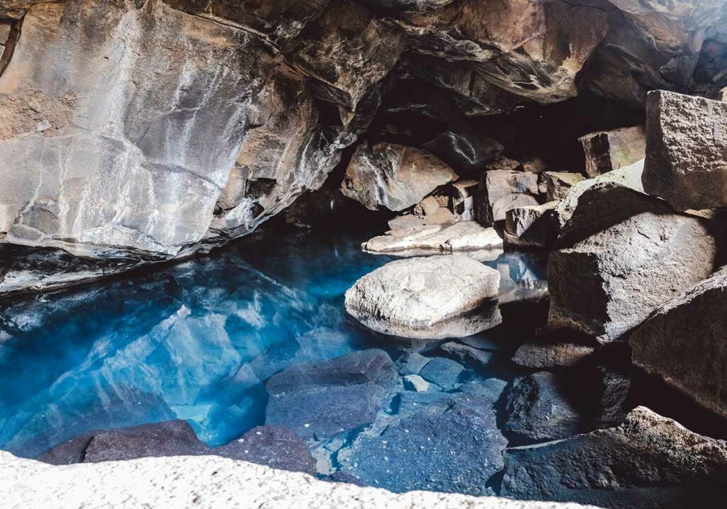 Best Guide to Grjótagjá Cave and Hot Springs in North Iceland ...