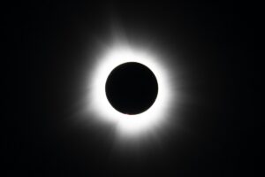 Total solar eclipse iceland 2026 - BusTravel Iceland